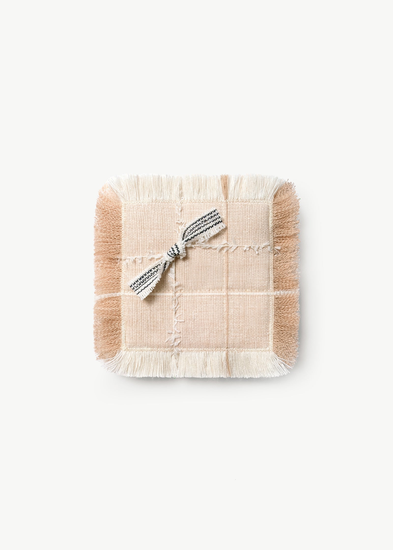 Bunga Persik Fringe Coaster – Lana Daya Worldwide